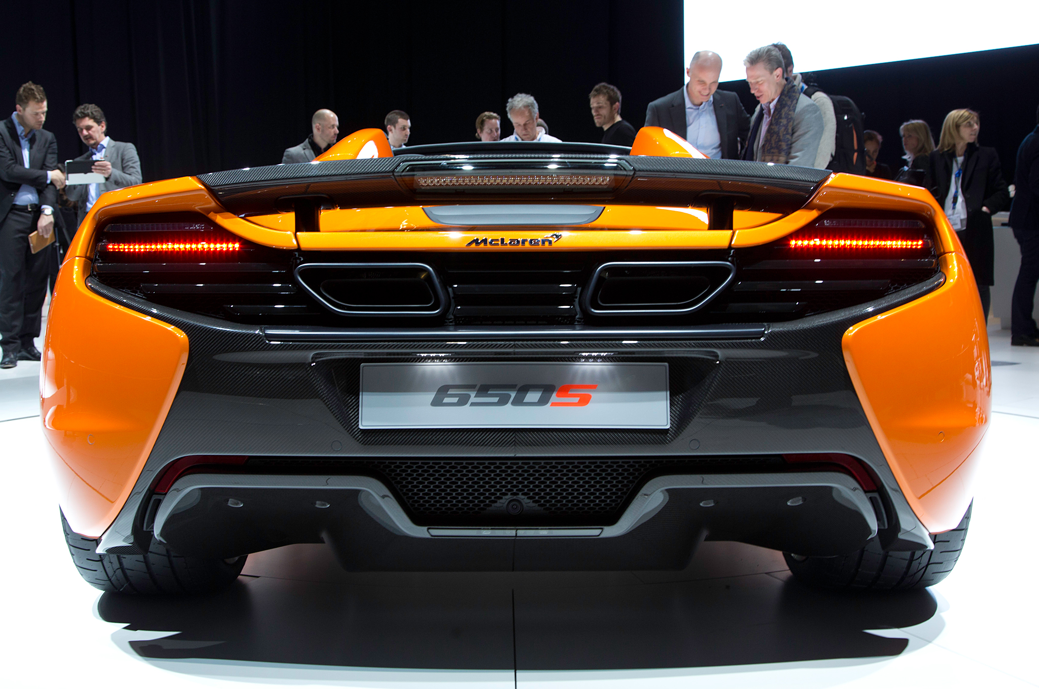 2015-Mclaren-650S-Spider-rear-end-02 - Motor Trend en Español