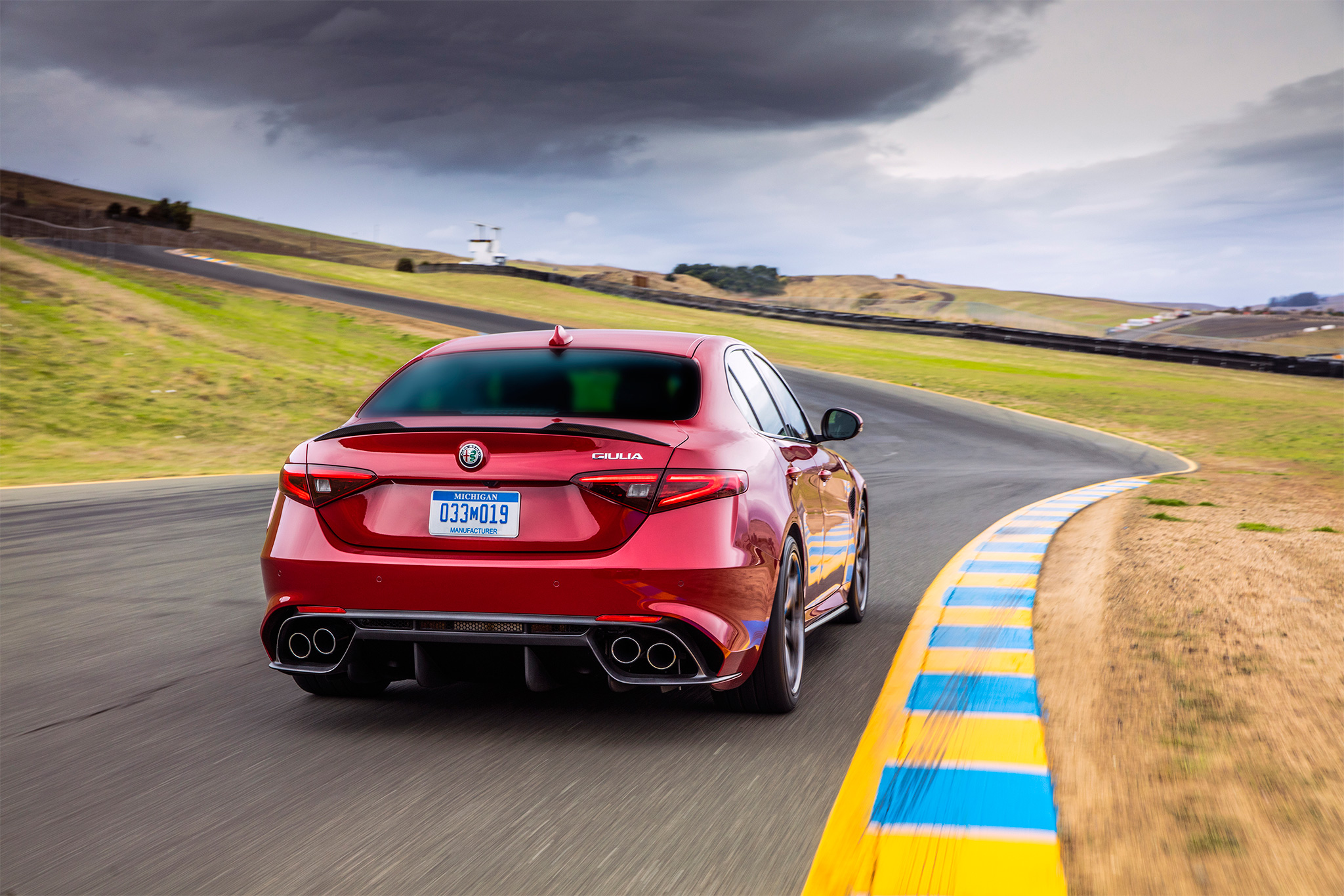 2017-Alfa-Romeo-Giulia-Quadrifoglio-rear-three-quarter-in-motion-02 ...