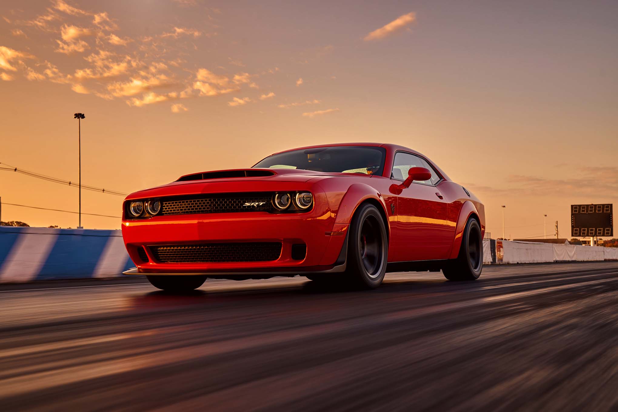 Dodge Challenger SRT Demon 2018, desde $86,090 dólares - Motor Trend en ...